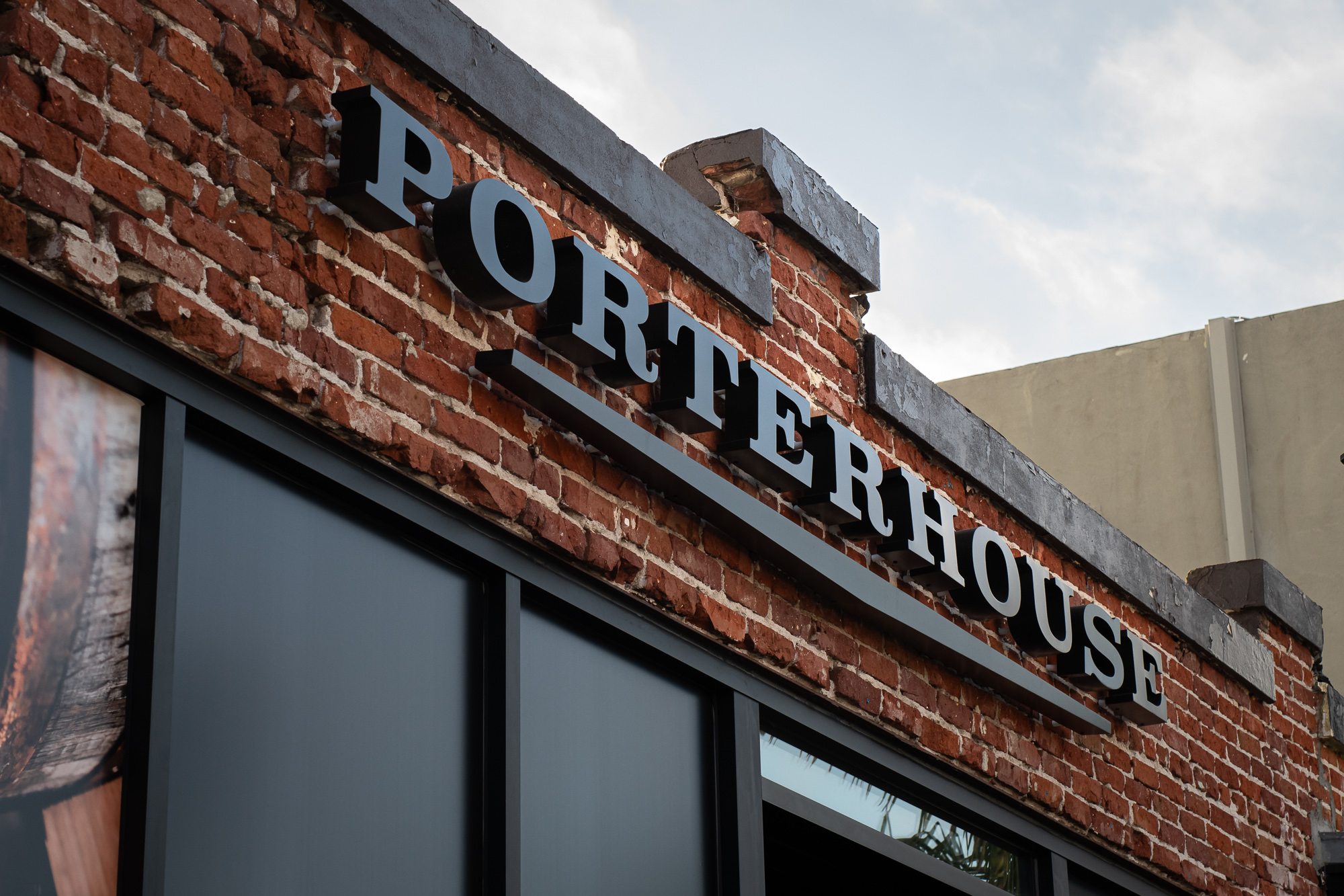 PORTERHOUSE RESTAURANT - Balian Architects
